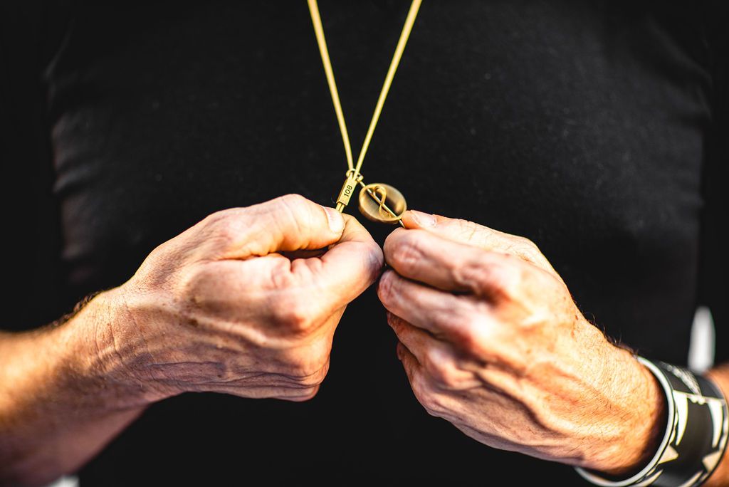 A 108 lovestyle story – One Golden Thread